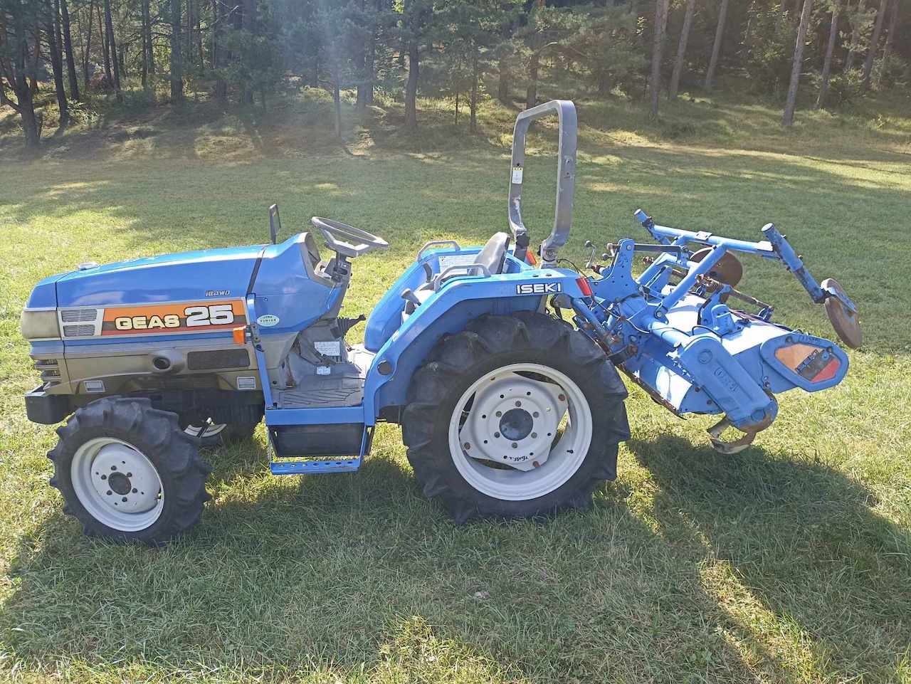 Japonský malotraktor Iseki geas TG 25 25koni 4x4 - Japonské ...
